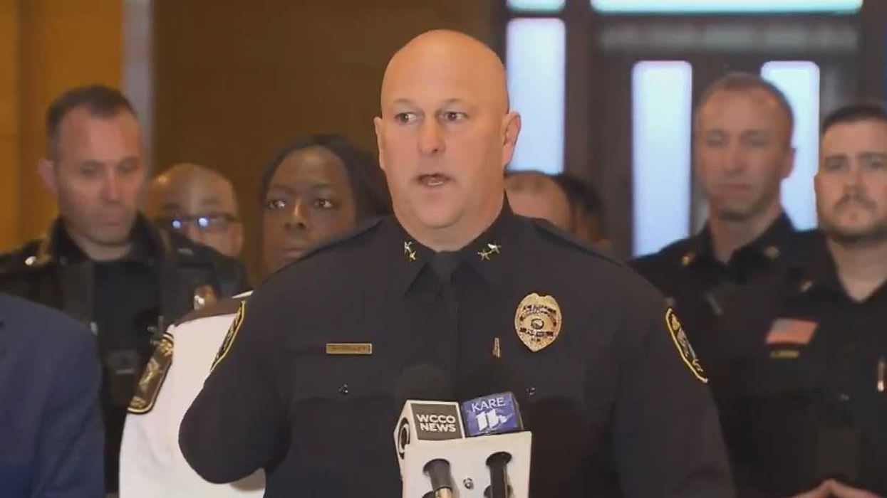 ICE agents pull guns on police officers 'of color' and demand papers ...