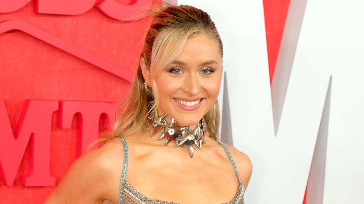 'Big news': Country artist Harper Grace announces engagement — see the ring