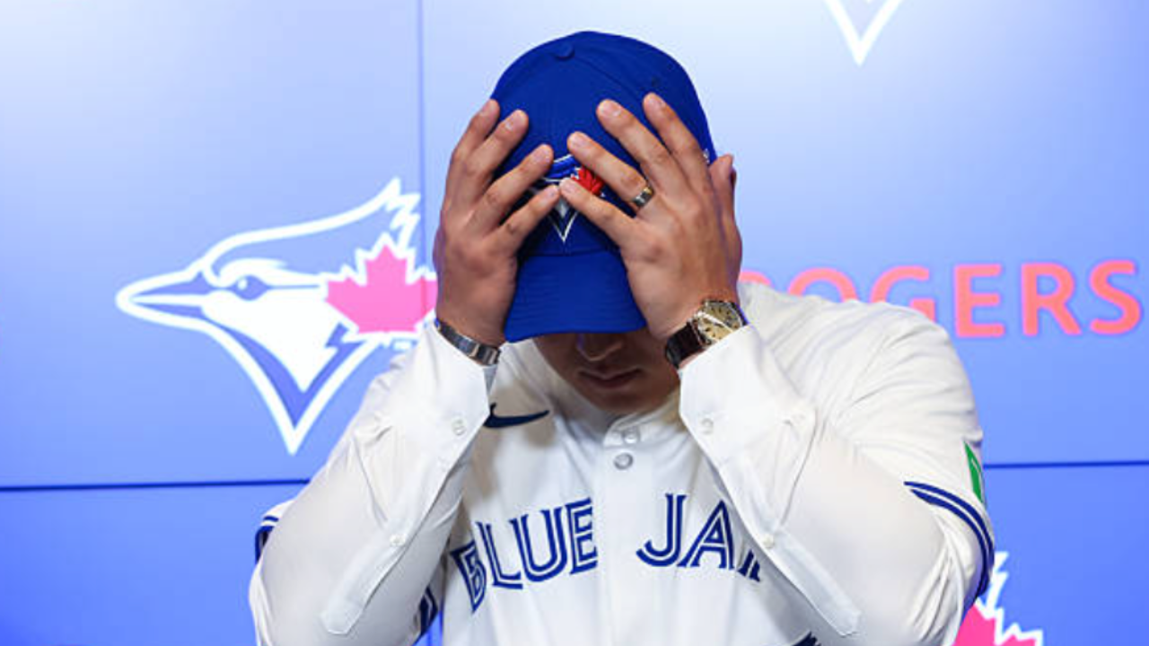 New look alert: Blue Jays mark 50th season with new commemorative patch ...