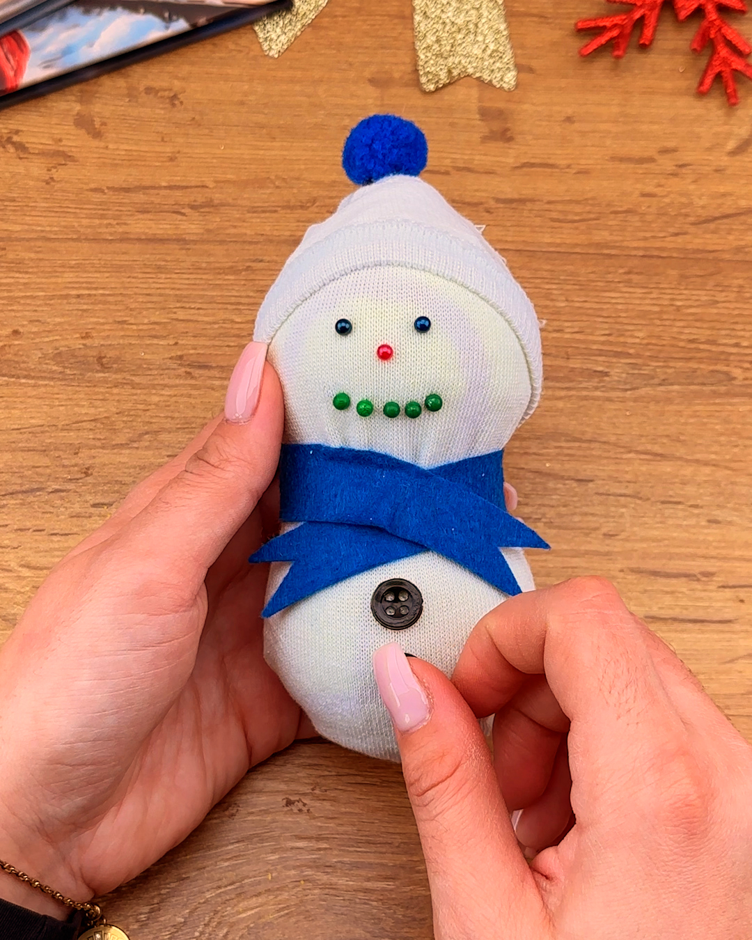 Adorable snowman craft for the holidays⛄