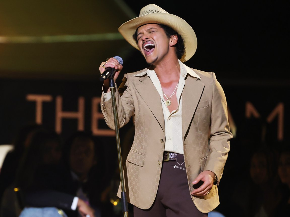 Bruno Mars: New single storms directly to chart peak for the first time