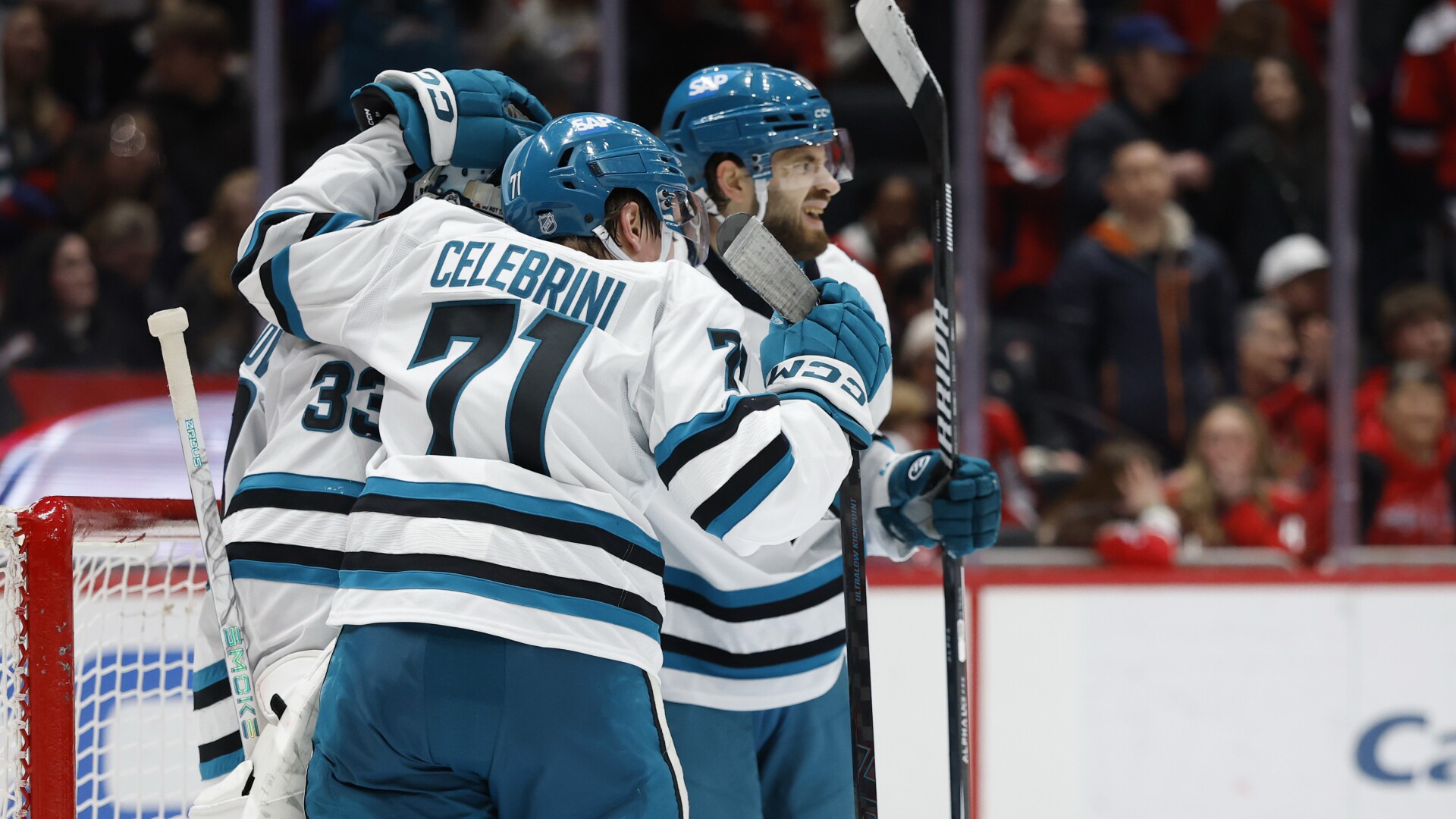 Goalie fight breaks out between Florida’s Sergei Bobrovsky, San Jose’s ...