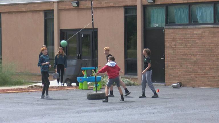 Recess requirement proposed for Kansas elementary students