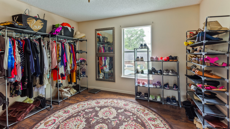 How to turn a spare room into your dream closet