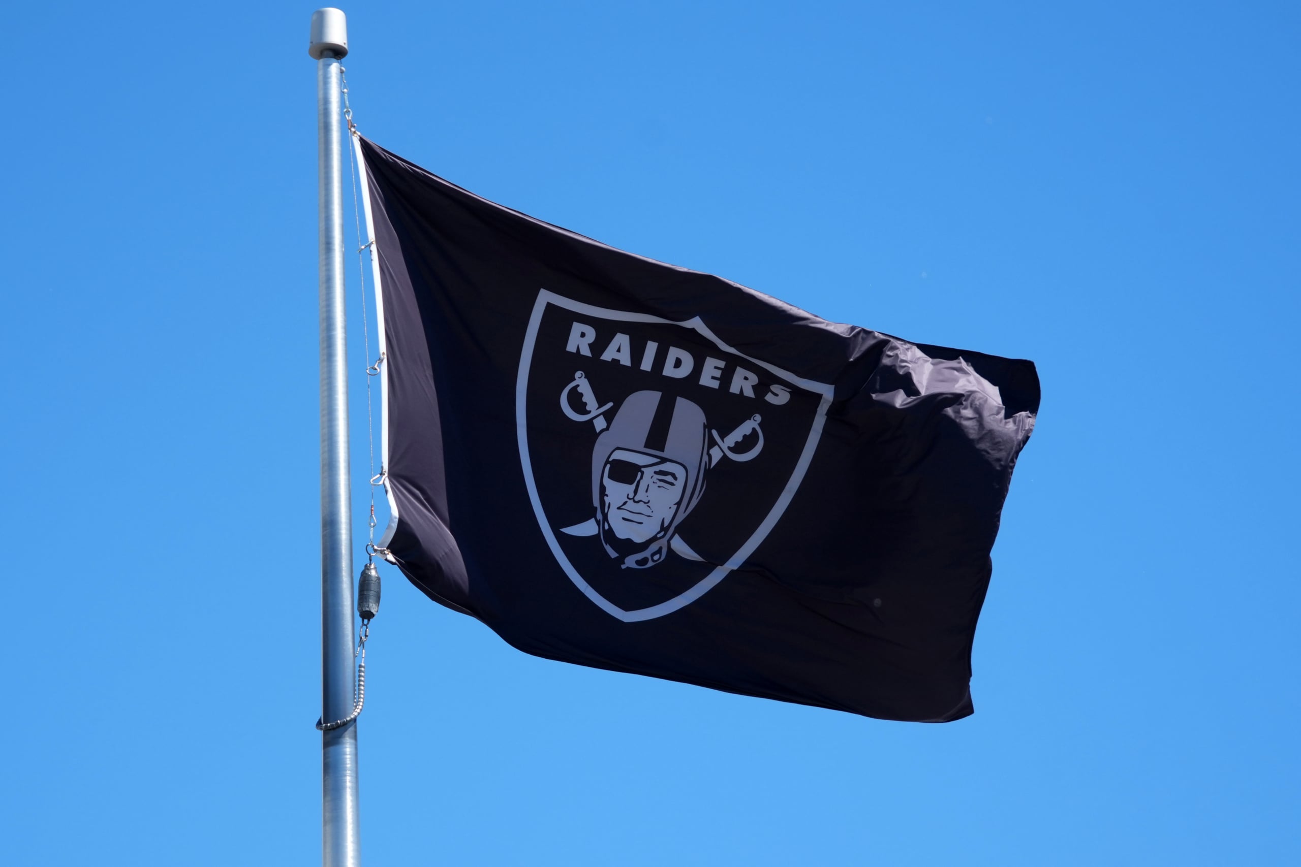 Las Vegas Raiders predicted to trade for 3x All-Pro QB