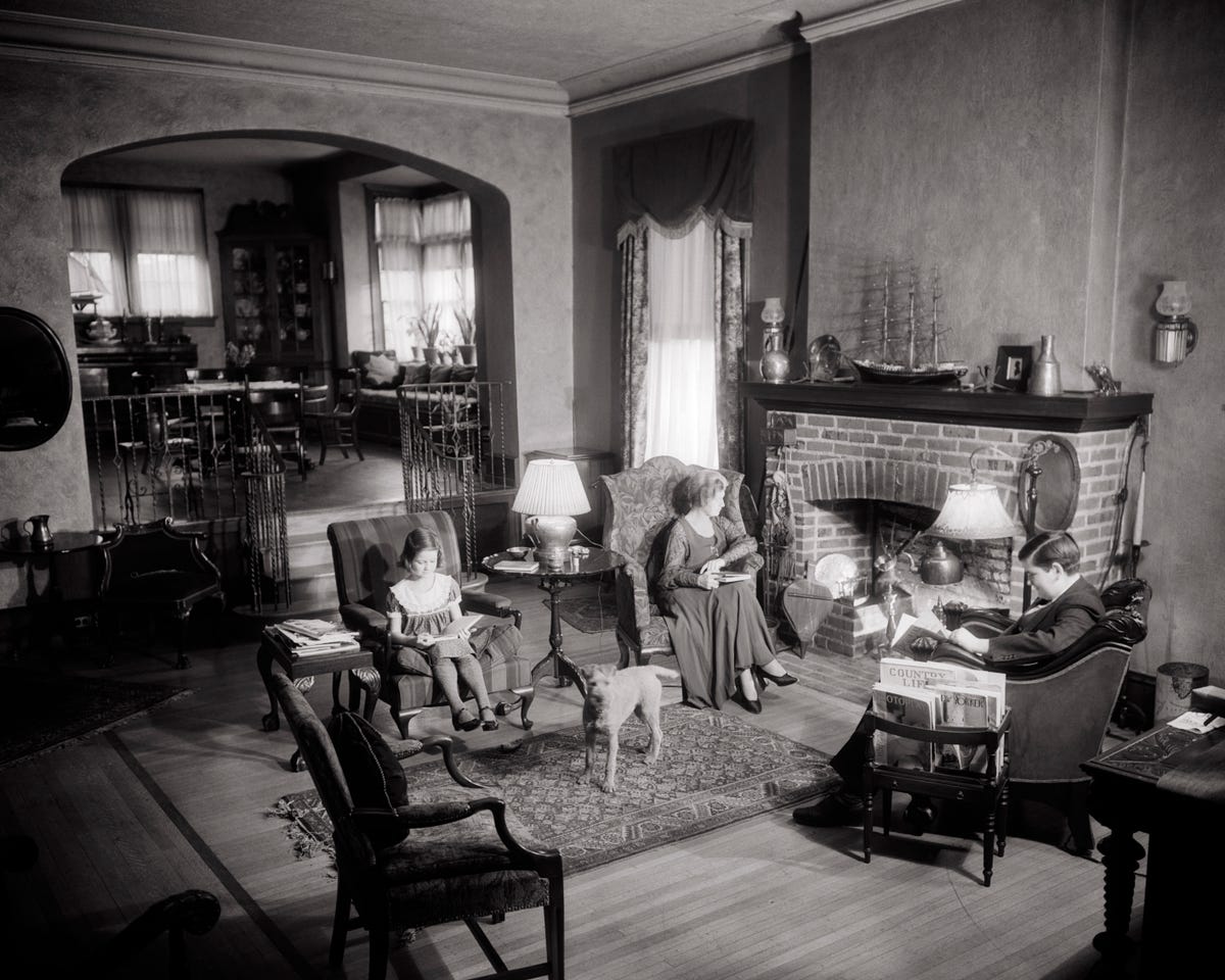 15 vintage living room photos to take you back in time