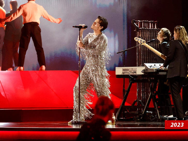 Harry Styles announces release date for new single 'Aperture'