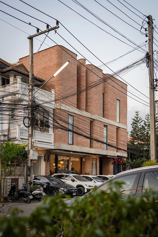 Cara unik EKAR Architects beri unsur lokal dalam arsitektur