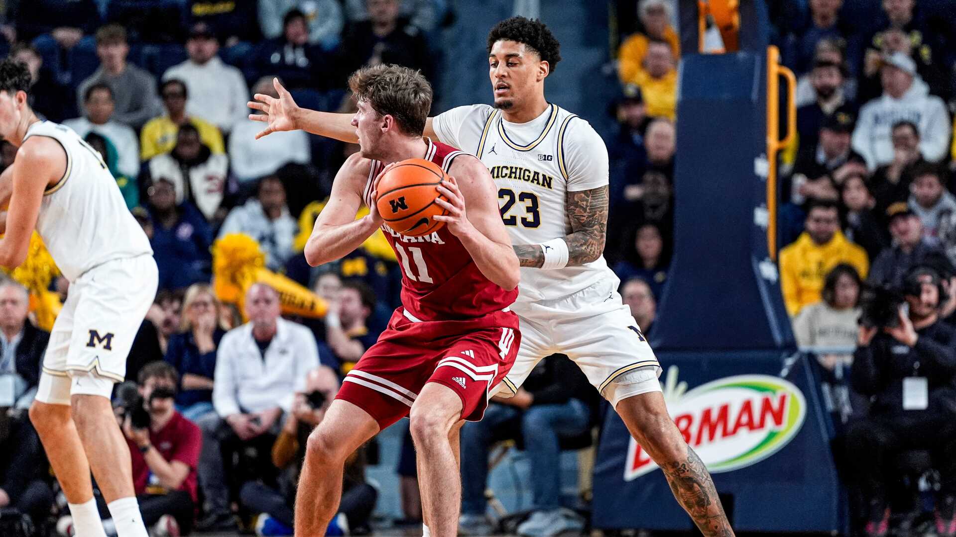 No. 3 Michigan blitzes and beats Indiana 86-72 for third straight win ...