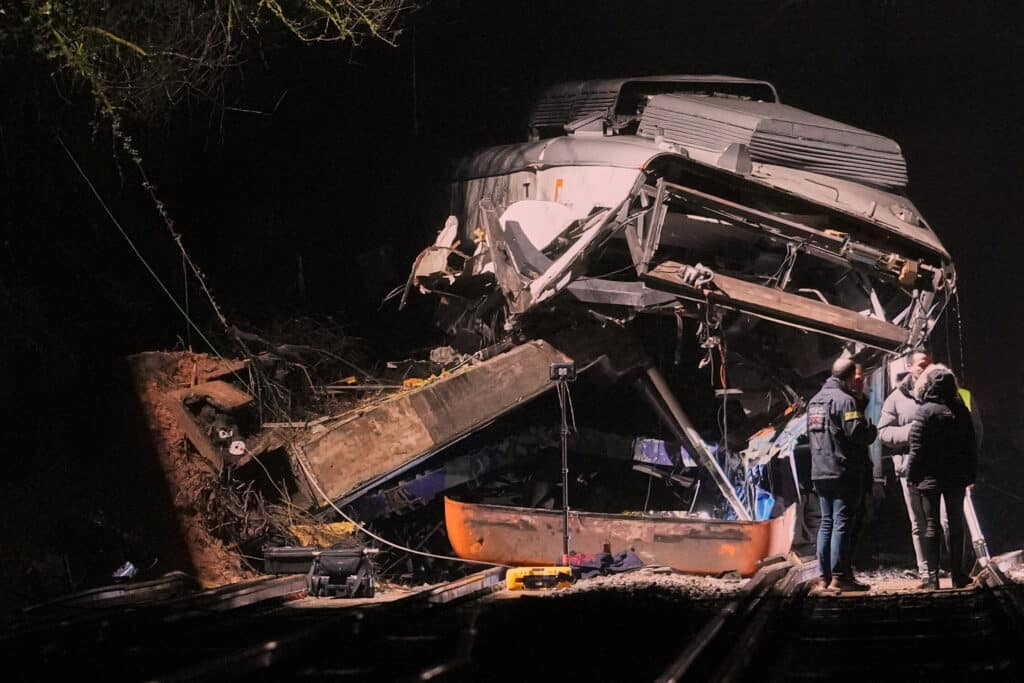Spain: Train crash kills 1, days after deadly train collision in south