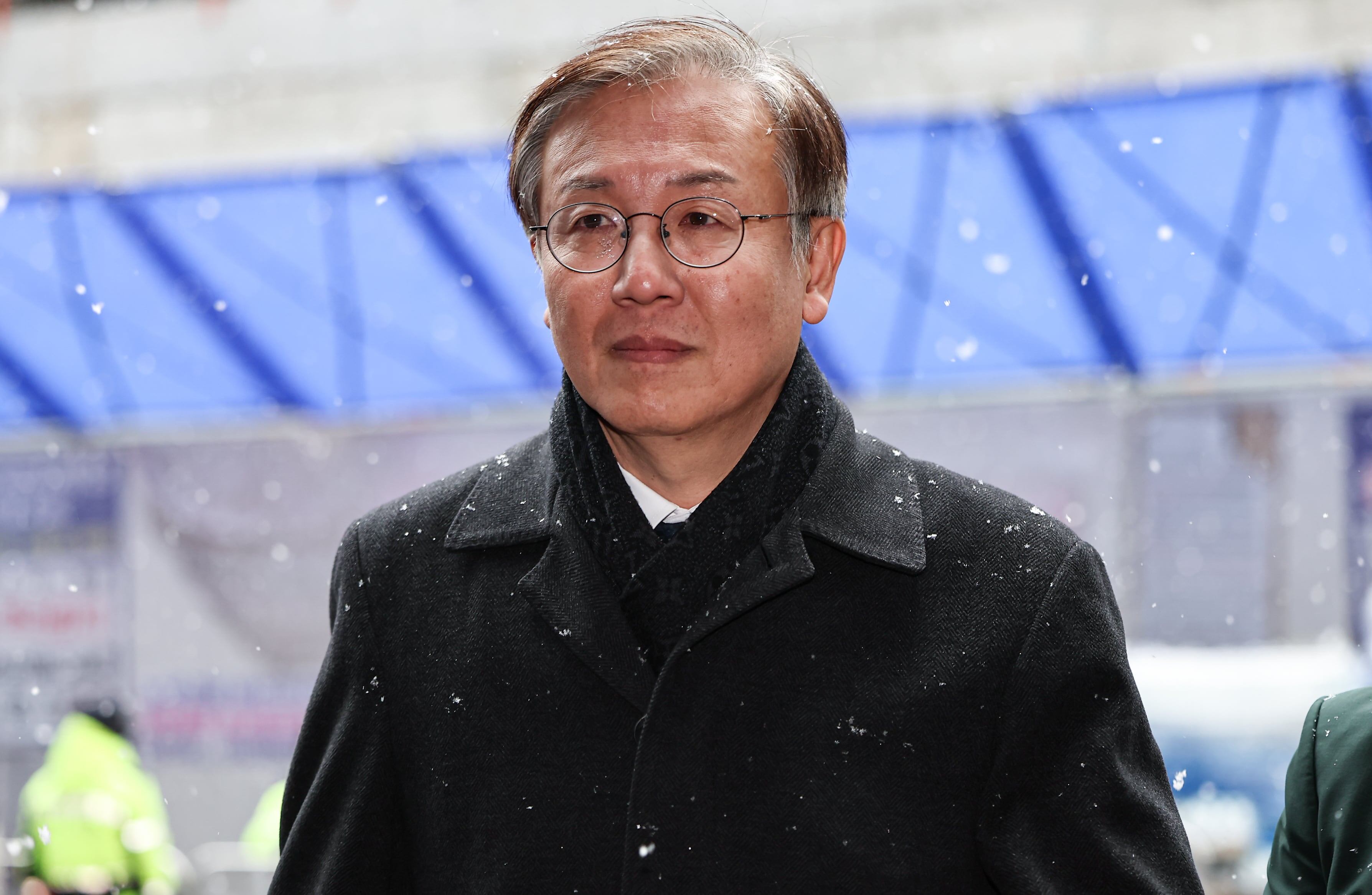 Democratic Party ethics committee probes Jang, Choi allegations