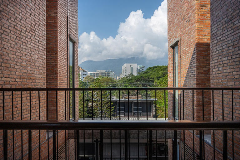 Cara unik EKAR Architects beri unsur lokal dalam arsitektur