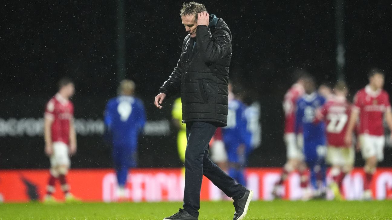 Wrexham rue 'nothing moment' in draw with Leicester City