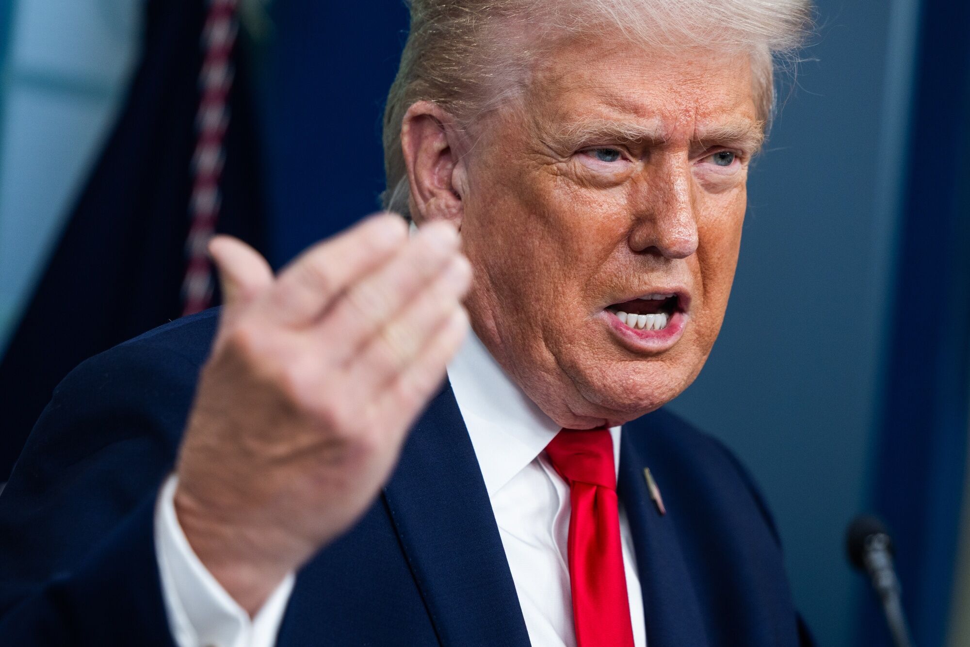 Trump signs order targeting institutional housing investors