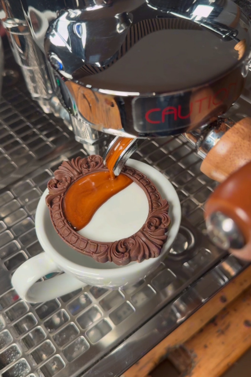 Marco de chocolate espresso art