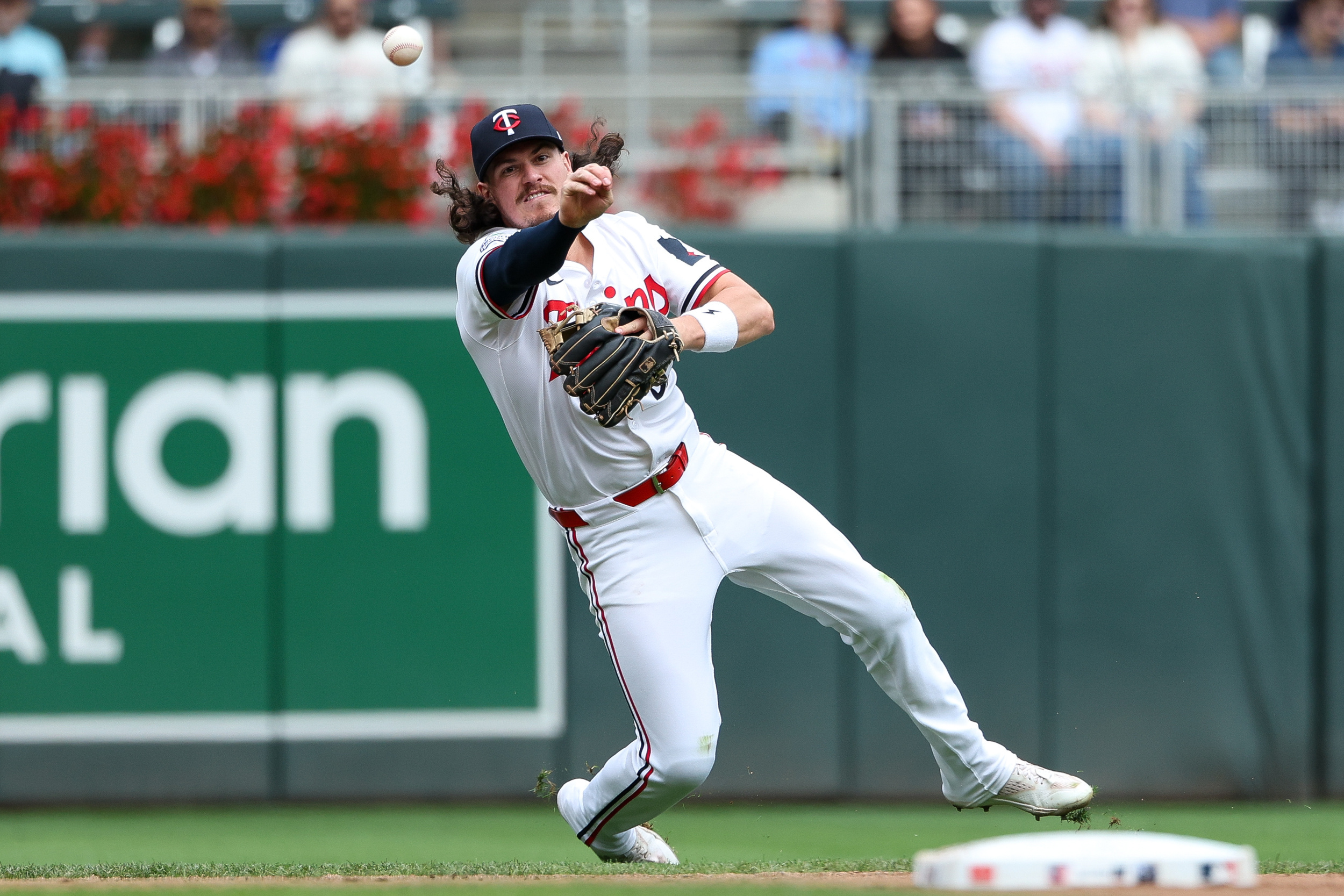 Dodgers outright Ryan Fitzgerald