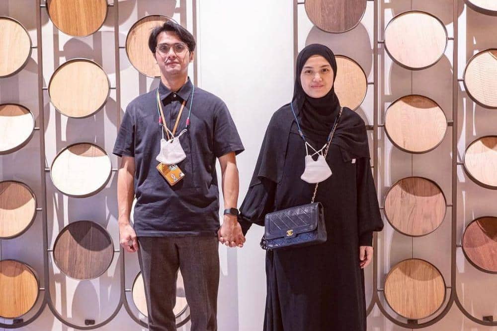 Profil Herfiza Novianti, aktris sekaligus istri Ricky Harun