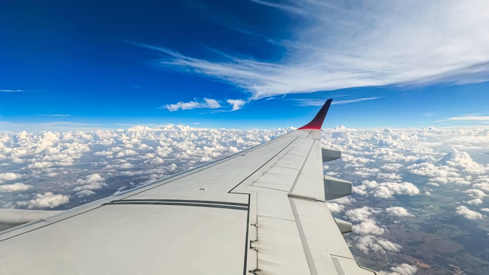 El material que va a cambiar los aviones: puede autorrepararse 1.000 ...