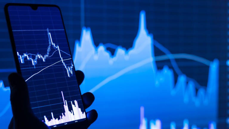 GRE Renew Enertech share price hits 5% lower circuit after listing at ...