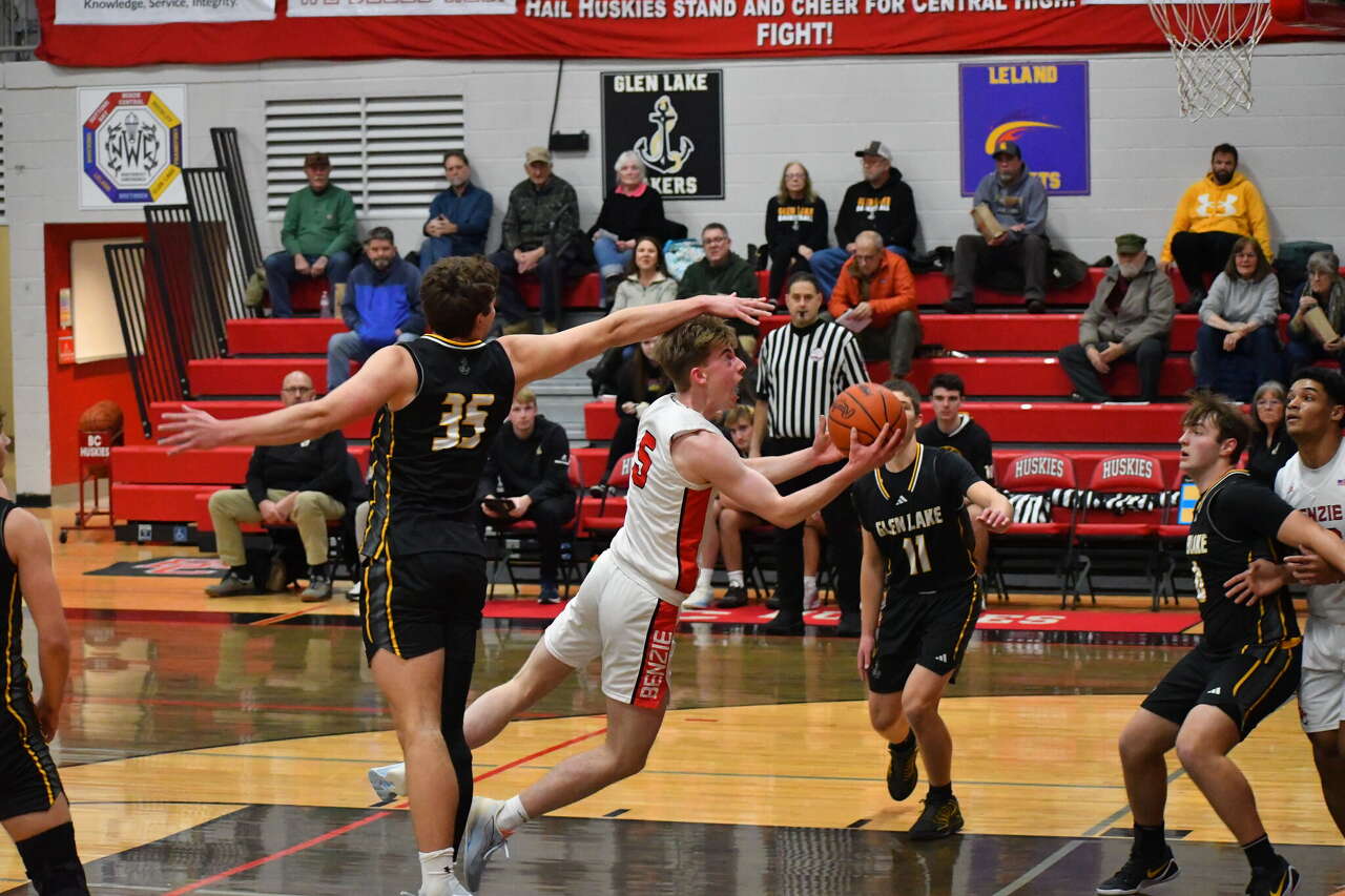 Huskies fall in Northwest Conference showdown