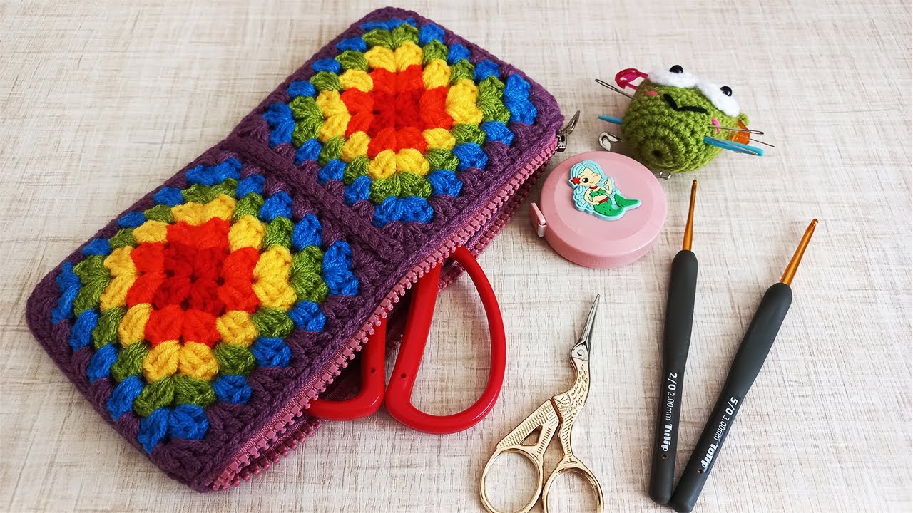 How to crochet a purse with a zipper like a pro!
