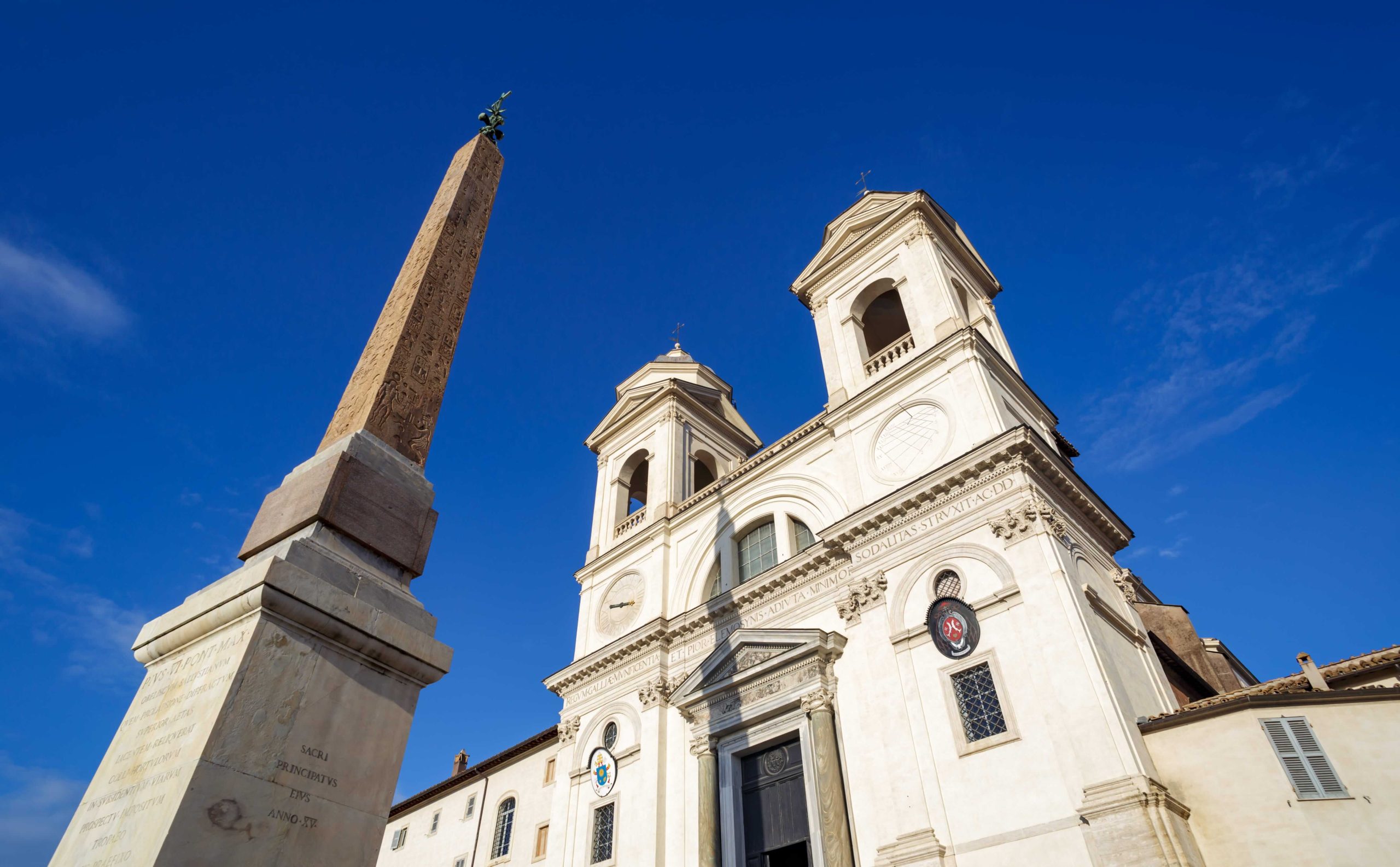 Roma, l'obelisco che nessuno sa leggere (perché è sbagliato)