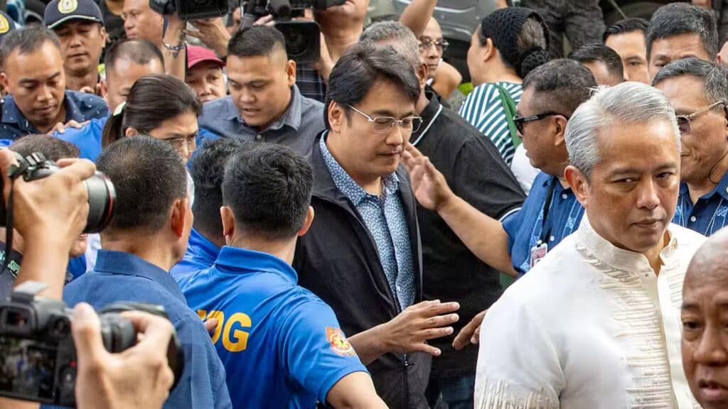 Revilla, 6 others in flood mess: It’s city jail for them