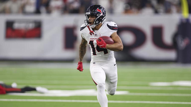 Texans make flurry of roster signings after loss to Patriots