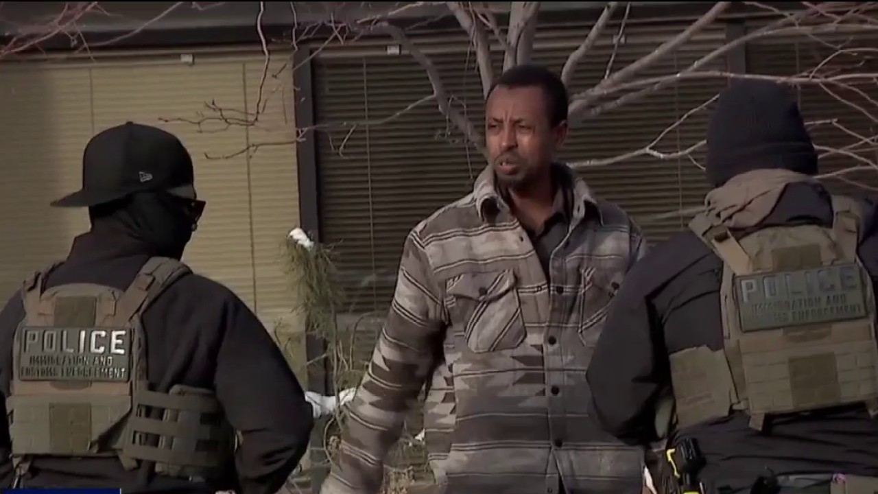 Minnesota off-duty officers allege ICE agents of racial profiling