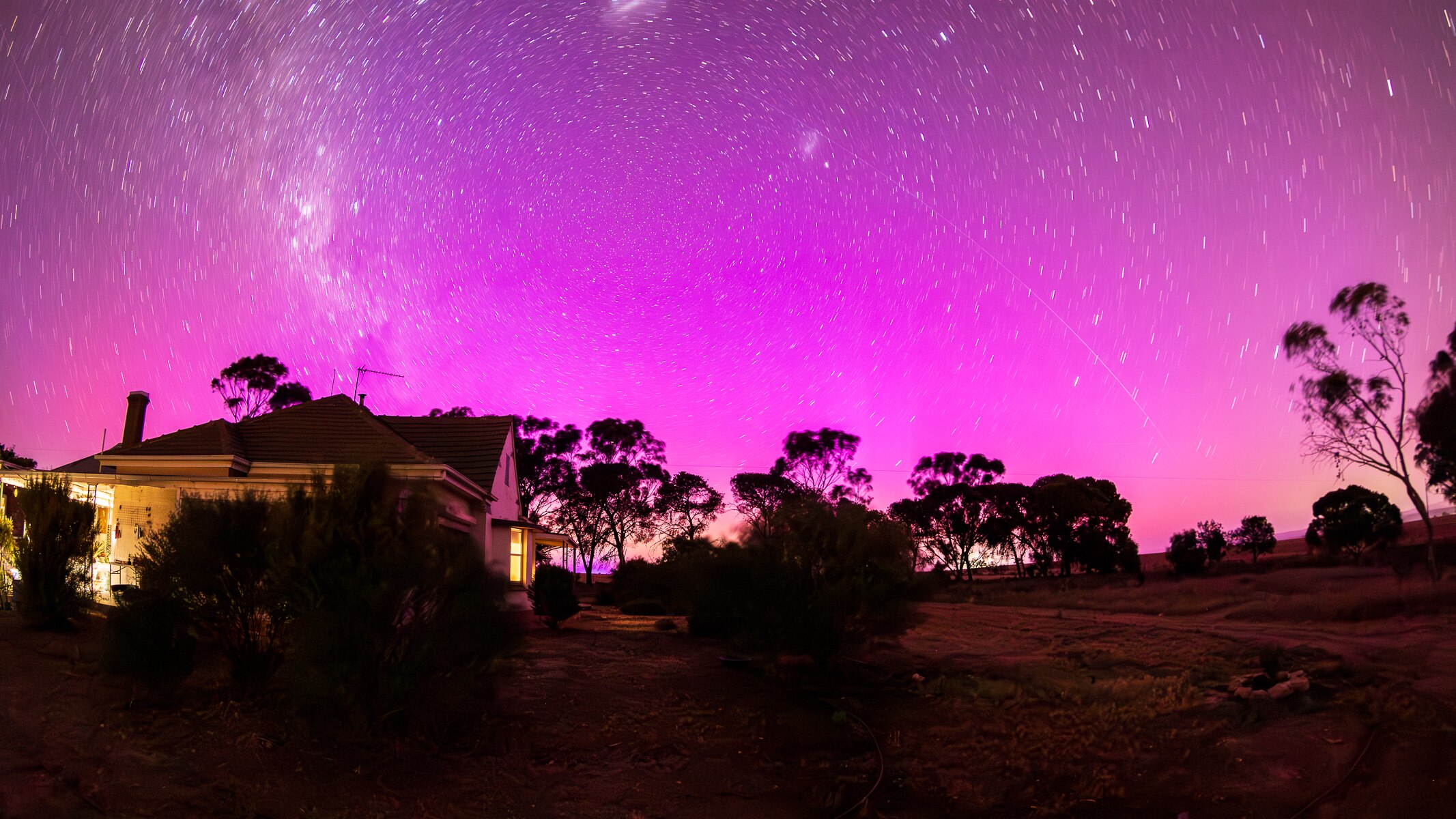 Aurora australis seen across Australia as geomagnetic storms deliver ...