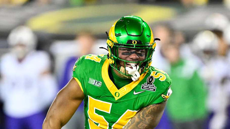 Why linebacker Jerry Mixon is poised for breakout season with Oregon