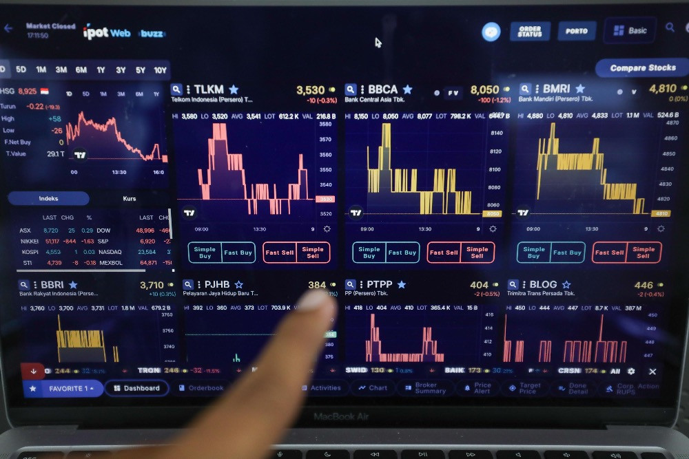Saham UNTR jeblok usai kabar pencabutan izin tambang emas Agincourt