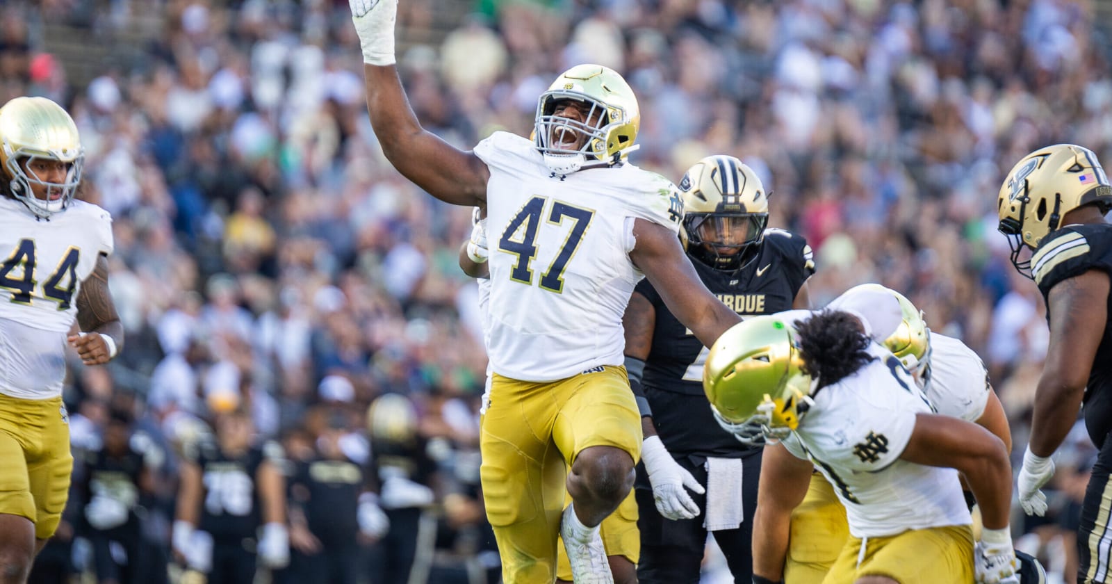 NCAA ruling gives DT Jason Onye a sixth season and Notre Dame’s roster ...