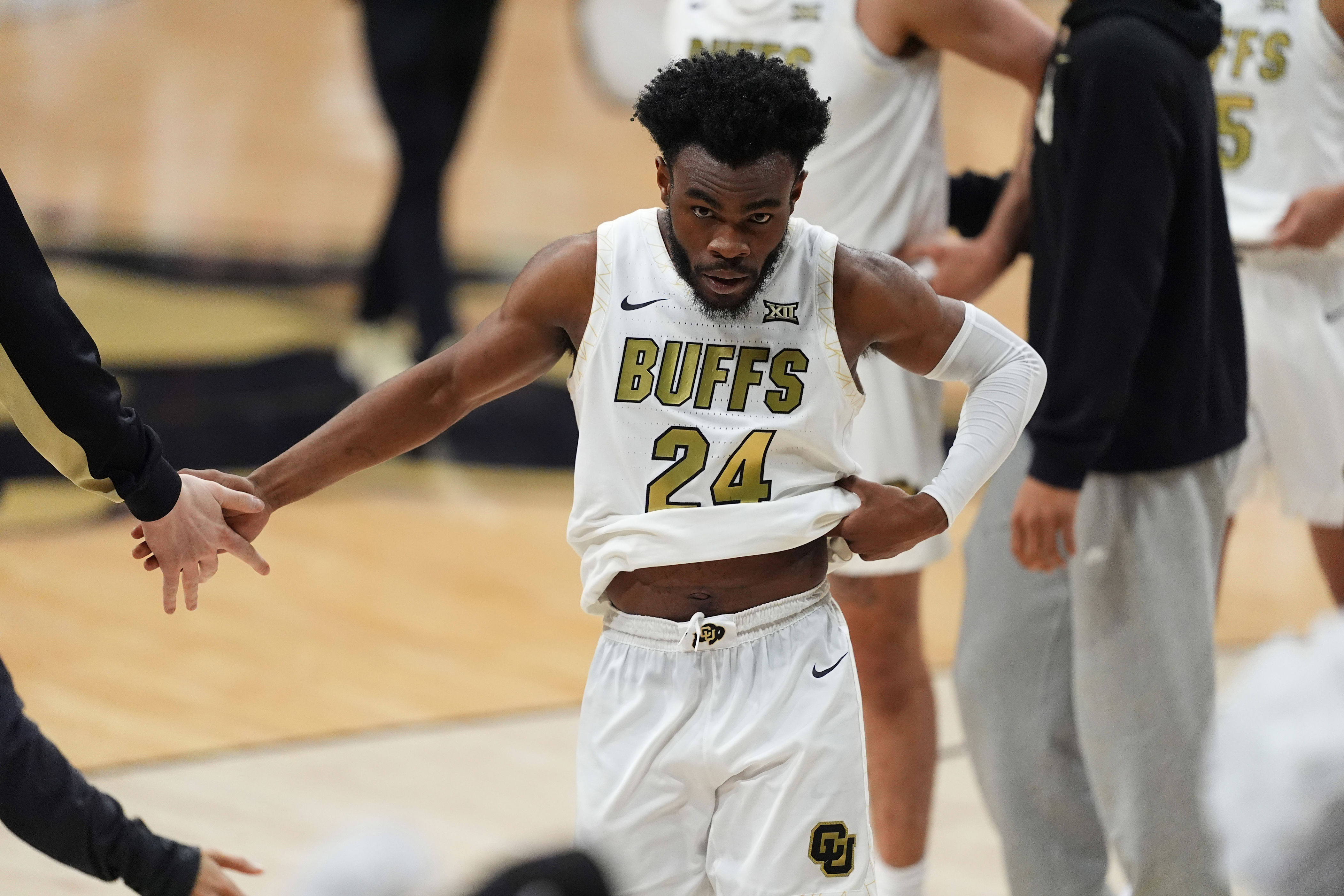 Basketball after dark: Kansas at Colorado OGT