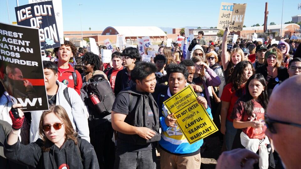 Students across Tucson walk out of class to protest Trump ...
