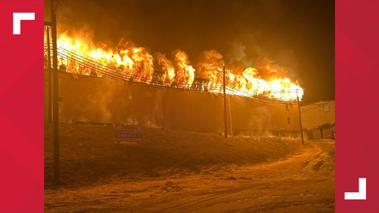 Crews respond to 4-alarm commercial fire in Juniata County