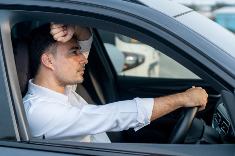 UK drivers risk £1,000 fine for common phone habit - except in 4 situations