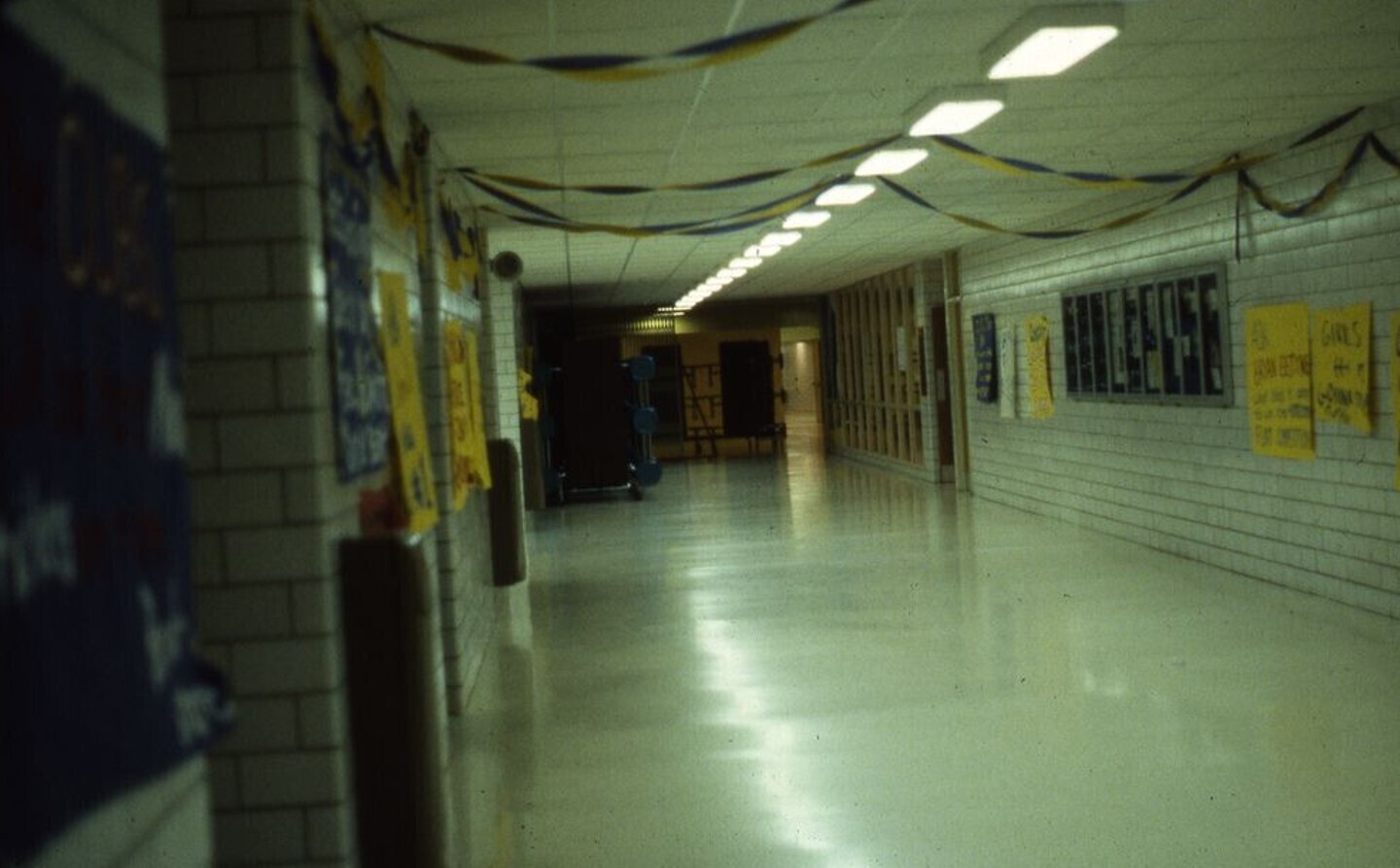 15 people share what screams 'I peaked in high school'