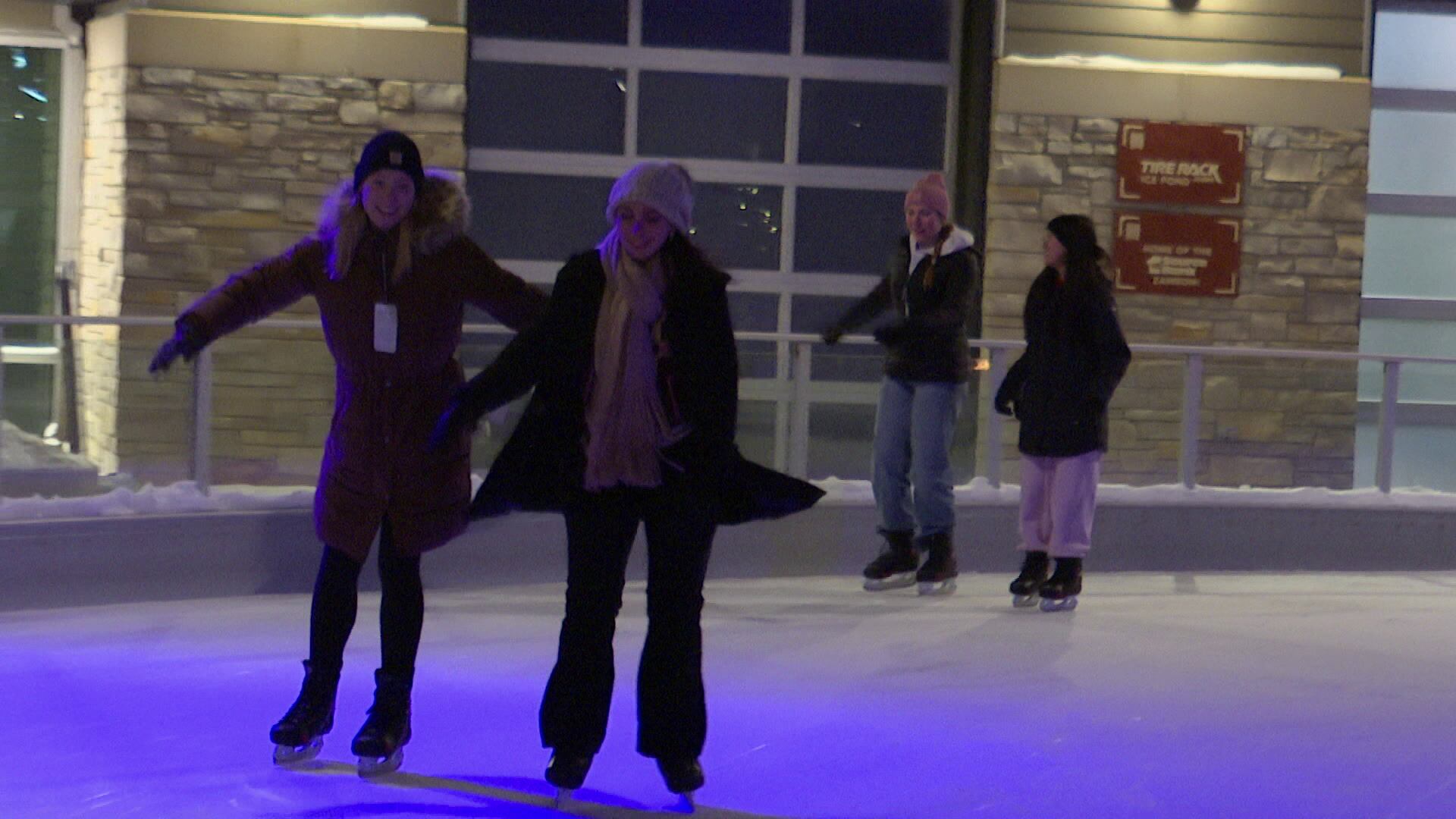 Skating fanatics in Michiana hit the ice rinks despite bitter cold