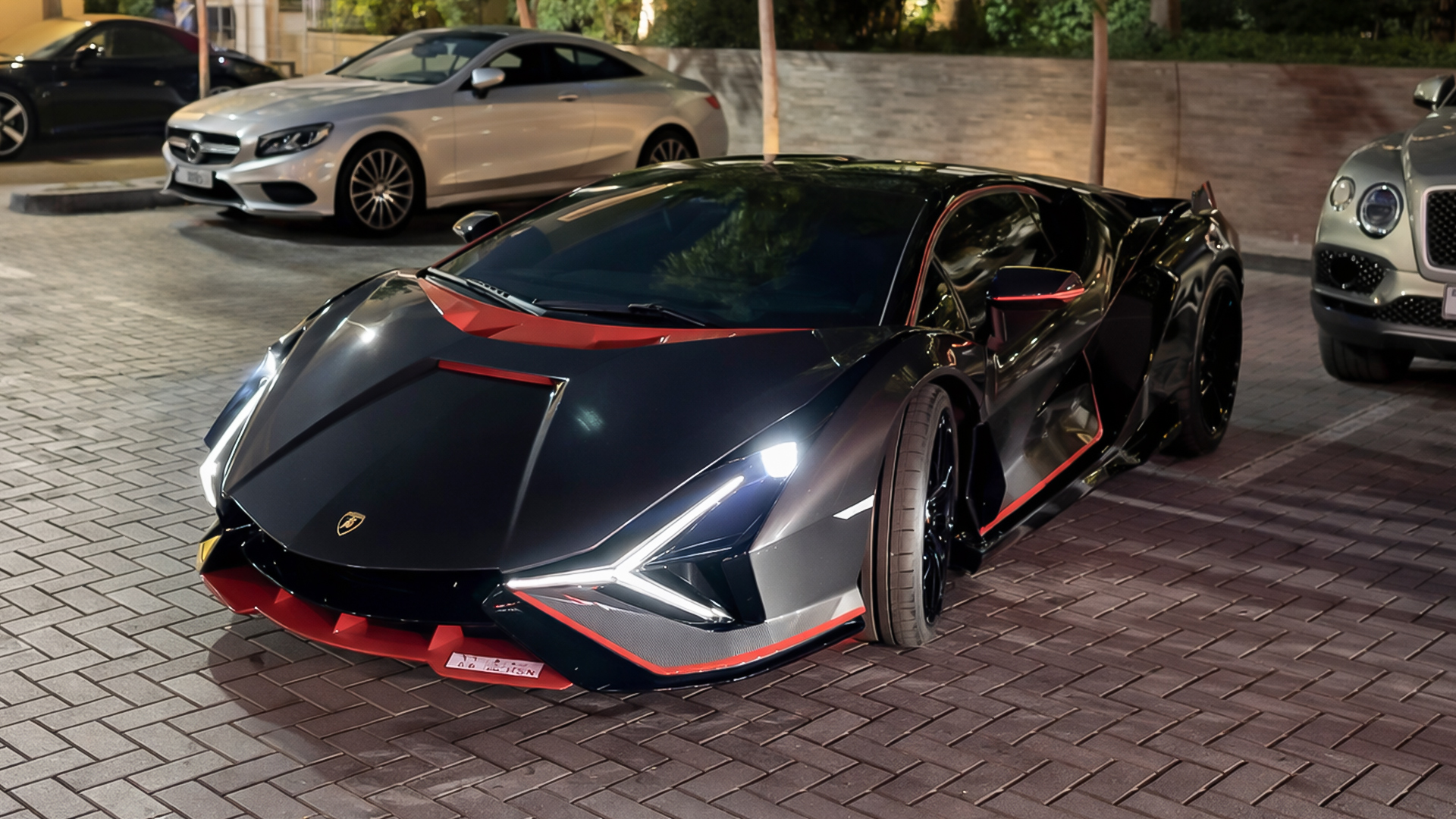 Dubai’s $3.6 million Lamborghini Sián turns heads