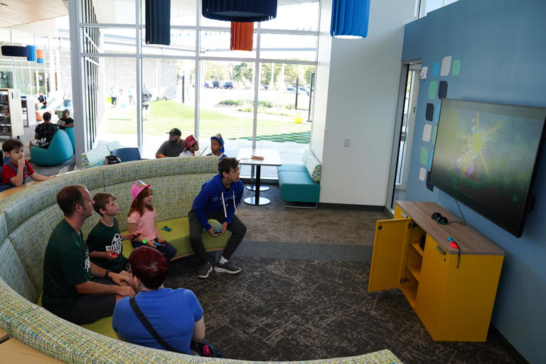 5 perks/freebies you may not know a Cincinnati library card offers