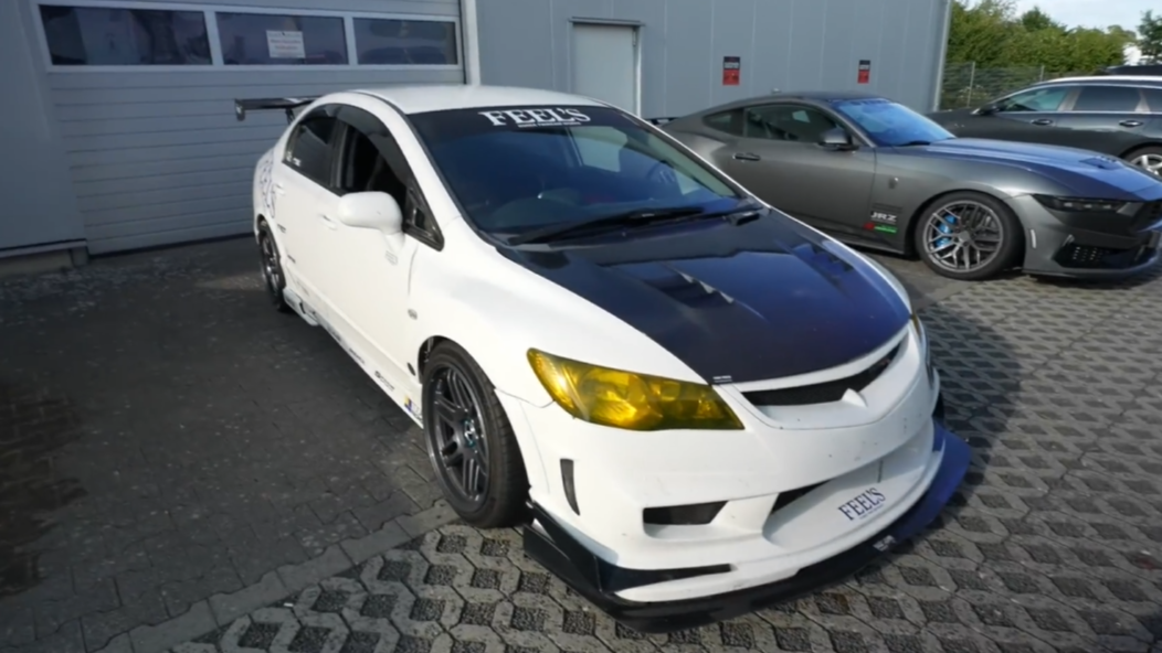 Intense lap as Honda Civic faces brake failure