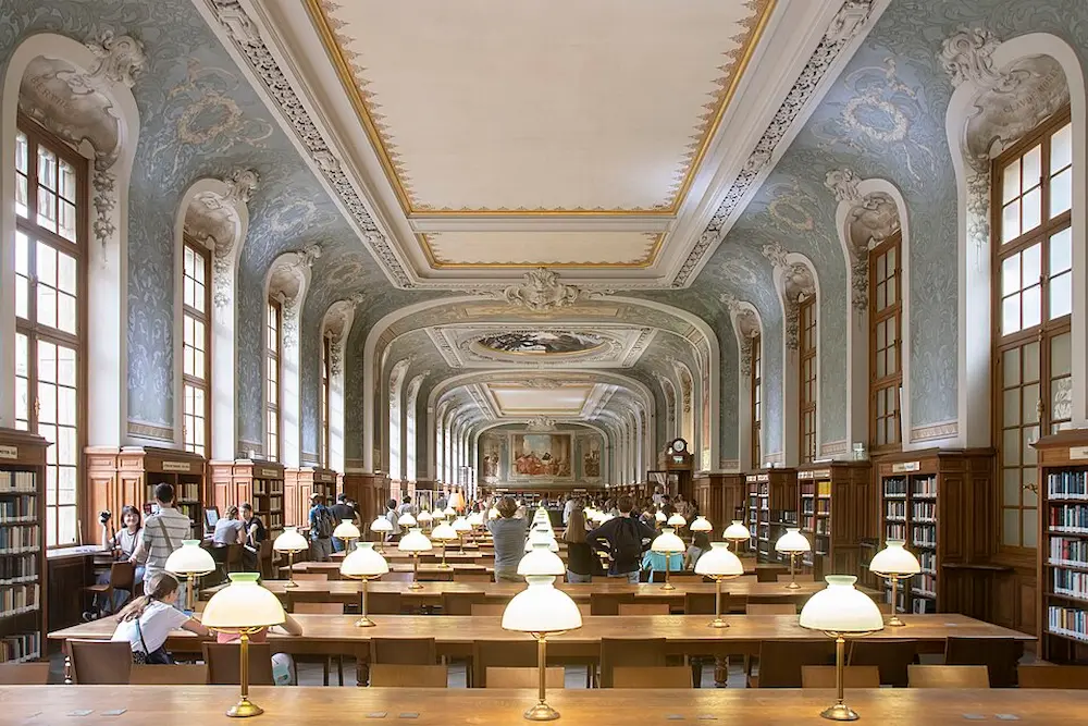 Un numéro gratuit pour écouter des poèmes : l’idée la plus insolite des ...