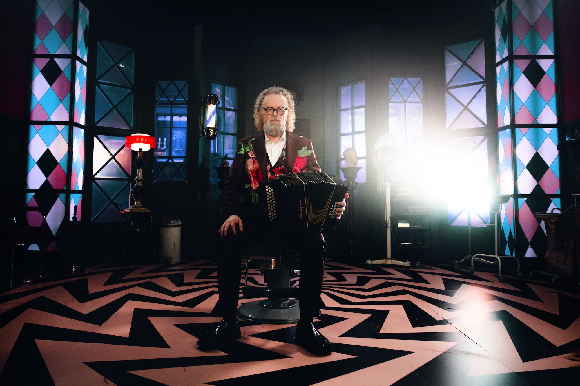 Antti Paalasen UMK-biisi on melkoista menoa: hanuri raikaa, kurkkulaulu ...