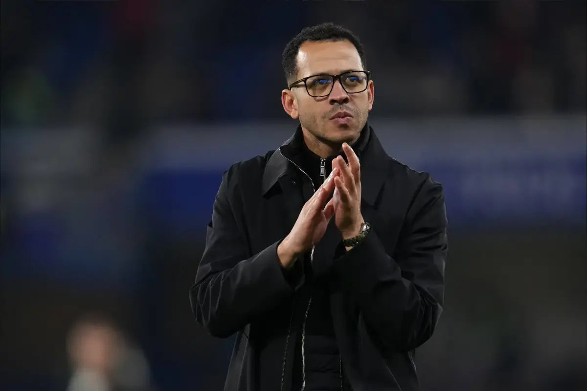 Chelsea closing in on Liverpool defensive target