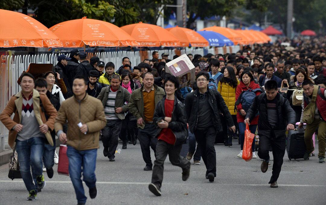 China's fertility rate drops below 1