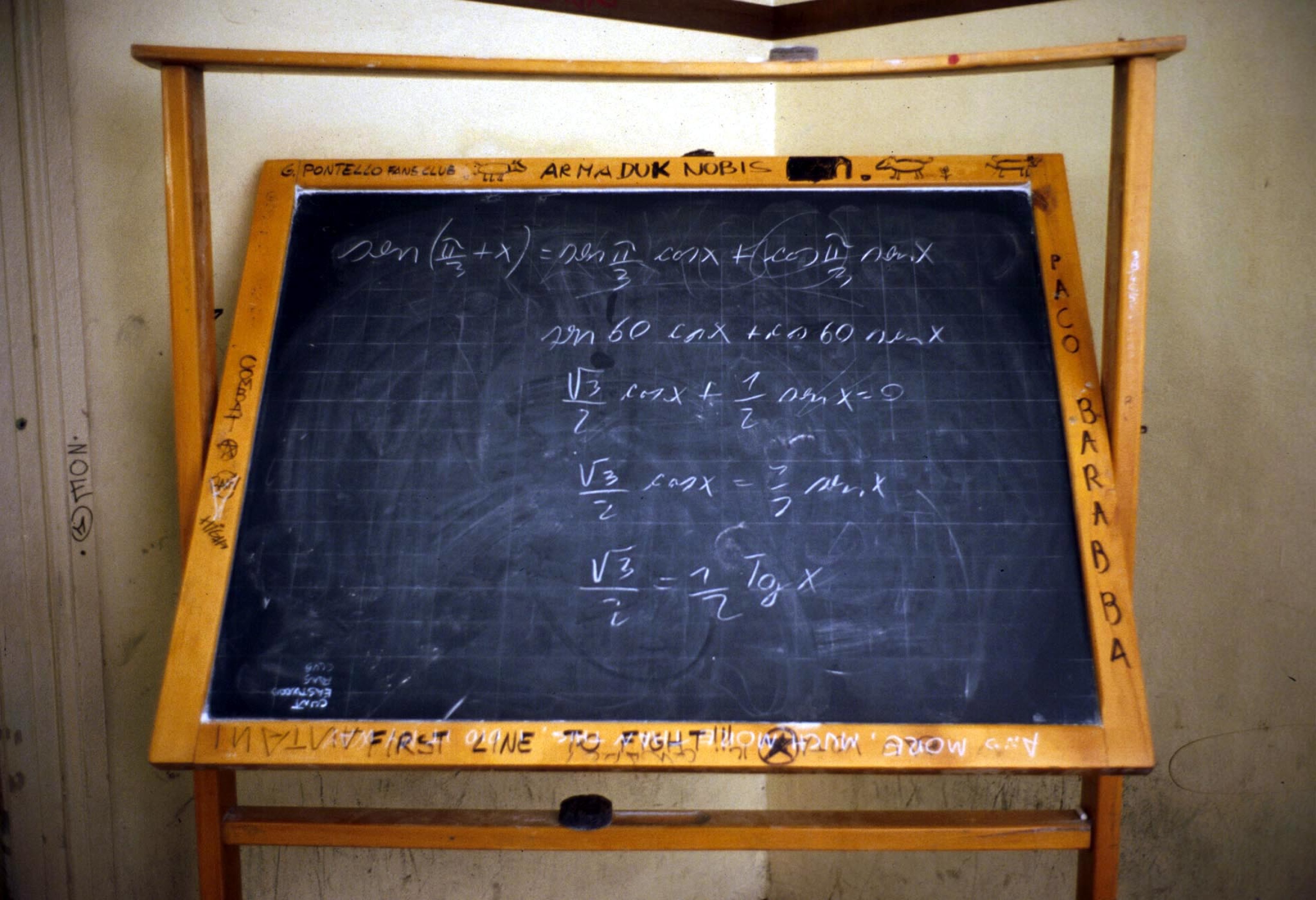 Lite tra due ragazzi a scuola a Parma, bidella finisce in ospedale