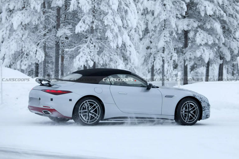 Mercedes-AMG SL, il restyling prende forma: ecco cosa cambia