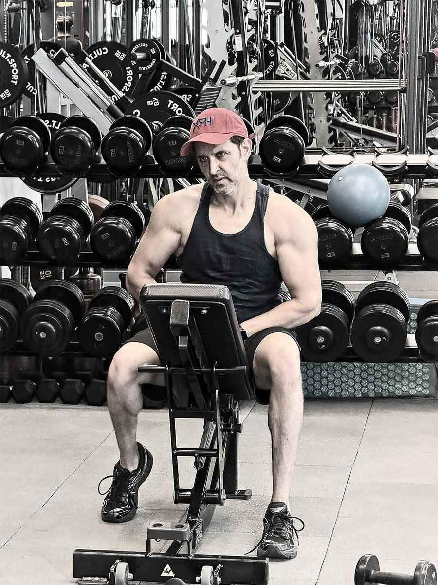 Hrithik Roshan says he's obsessed with his Bollywood biceps