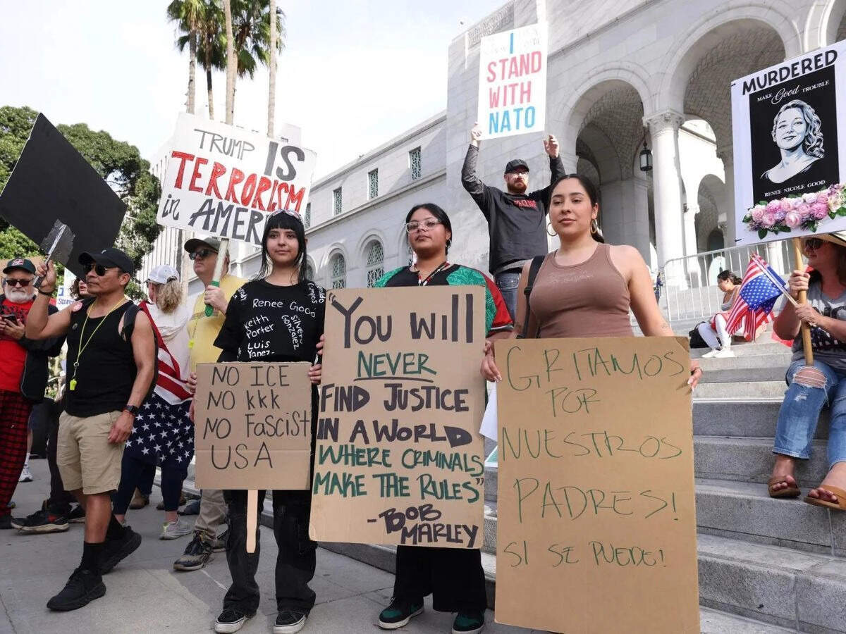 Thousands protest against Trump immigration policies